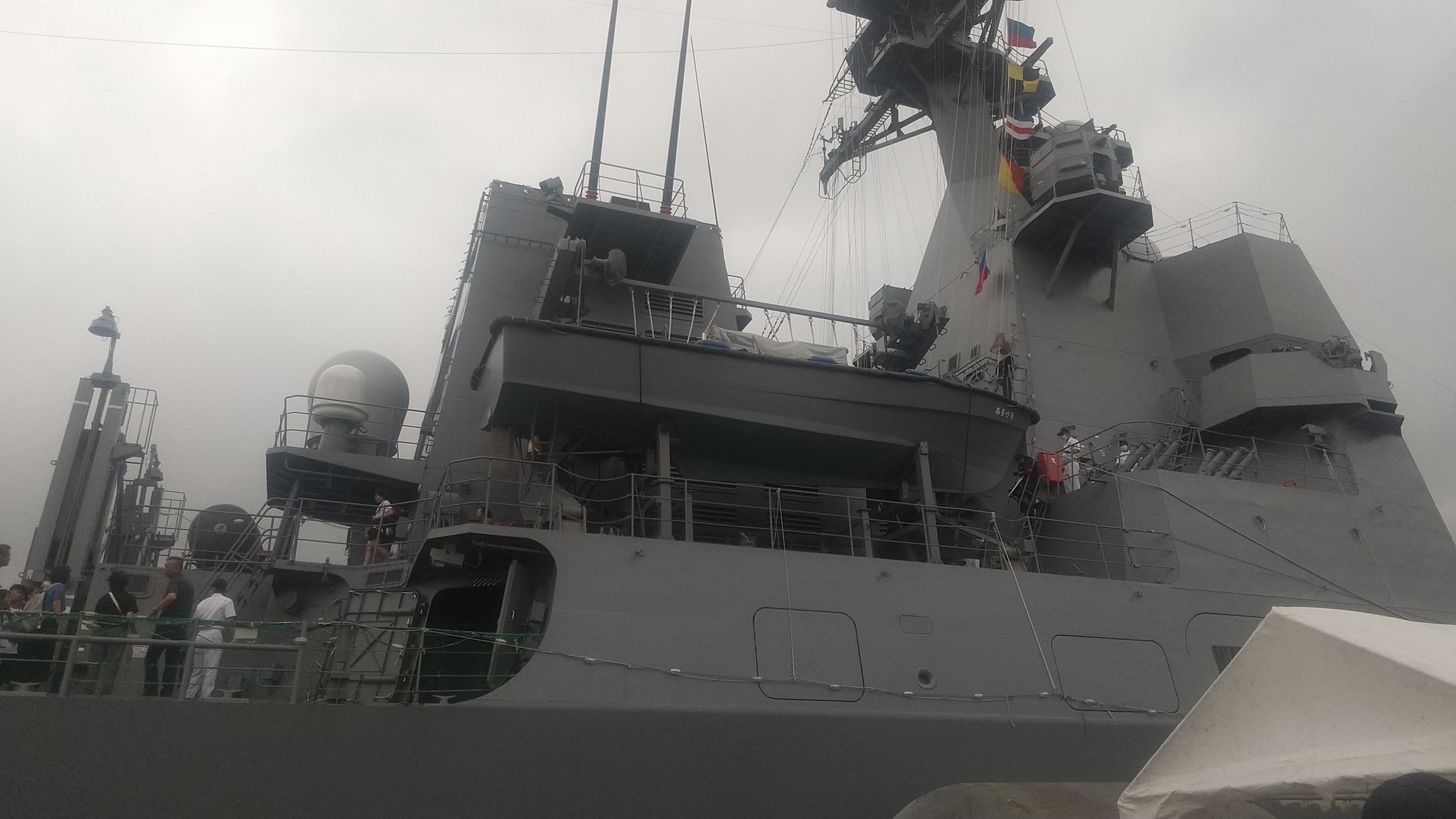 アルセノ@C102二日目東イ37b on Twitter: "あきづきの内火艇は船底が緑色なのですが、これは船底塗料？？ https://t.co/75EVTOlOQs" / Twitter