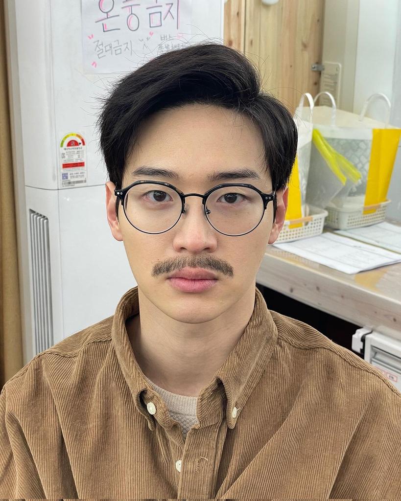 K-Drama Menfess on Twitter: "Dongyoon ditanya kenapa kerja keras banget sebagai aktor. Jadi dari ...