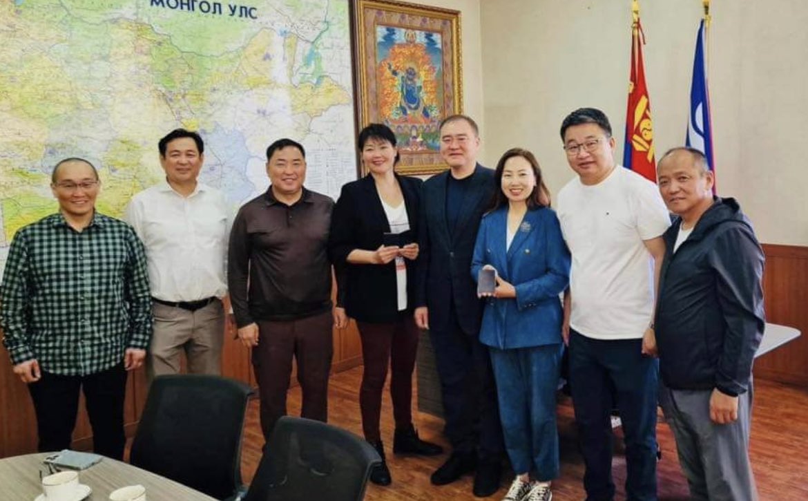 Монголын ЗАЯА On Twitter Нөгөө элий чинь АН намын ажил хийгээд байна