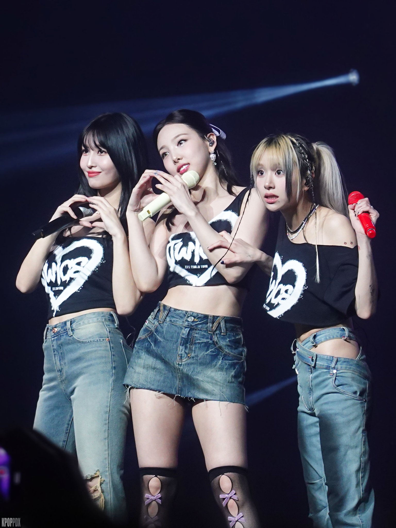 Kpop PDX on Twitter: "230616 TWICE "Ready to Be" in Seattle #Twice #트와이스 #Momo #모모 #Nayeon #나연 ...