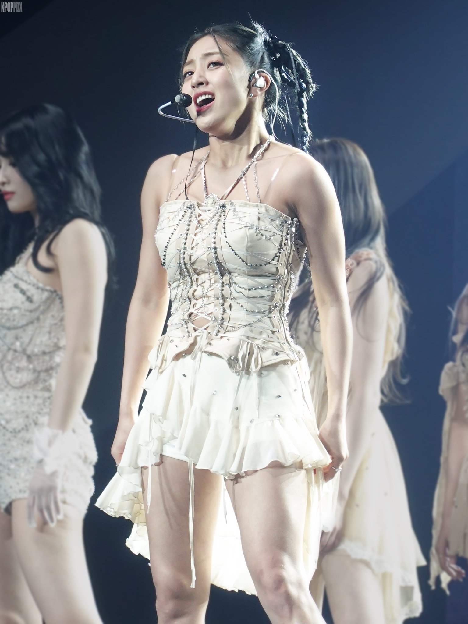 Kpop PDX on Twitter: "230613 TWICE "Ready to Be" in Oakland #Twice #트와이스 #Jihyo #지효 #TWICE_5TH ...