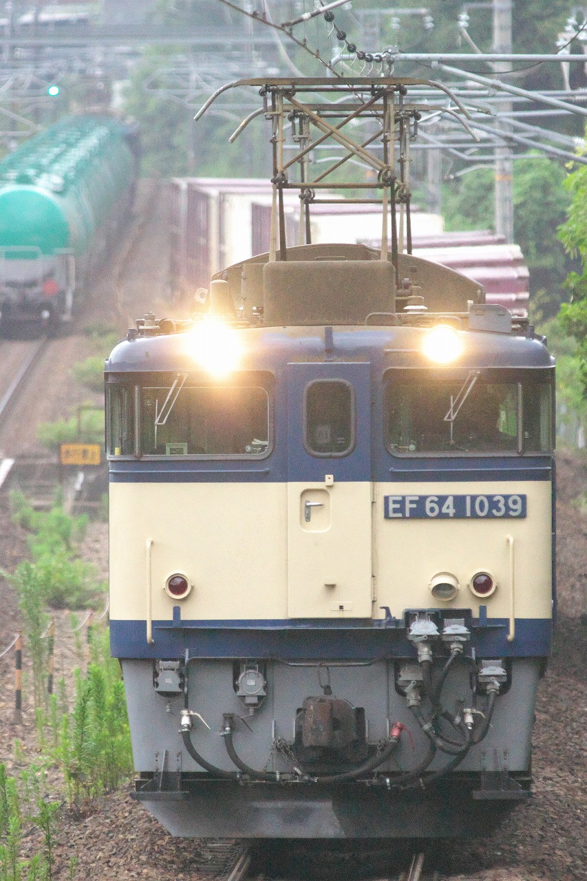 春日井駅鉄ちゃん on Twitter: "2023.7.8 多治見－土岐市 81レ EF64 1039 https://t.co/f7akeU0CKH" / Twitter