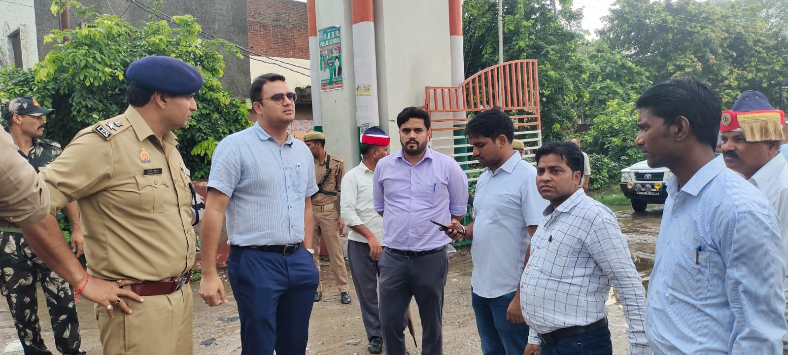 DM Etawah on Twitter: "आज दिनांक 08.07.2023 को वरिष्ठ पुलिस अधीक्षक के साथ जनपद में हुई बरसात के ...