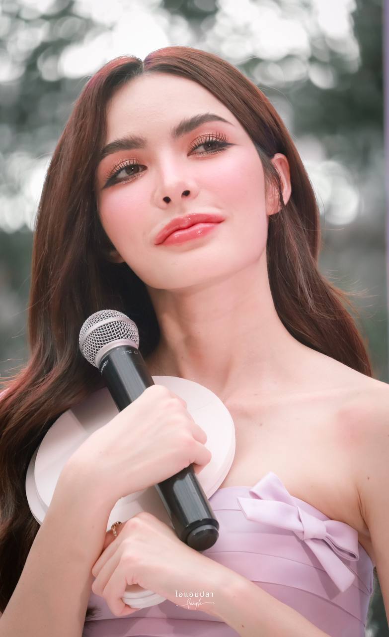 SAILOM 🍃of Charlotte 🐇 on Twitter: "1M จะทำได้ไหม ทำได้รึเปล่า เพื่อชาล็อต เพื่อ L'oreal SMILEY ...