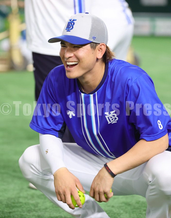 東スポ 写真部 on Twitter: "【プロ野球】 2023年7月8日 巨人×DeNA #神里和毅 #bayStars #DeNAベイスターズ #東スポ https://t.co ...