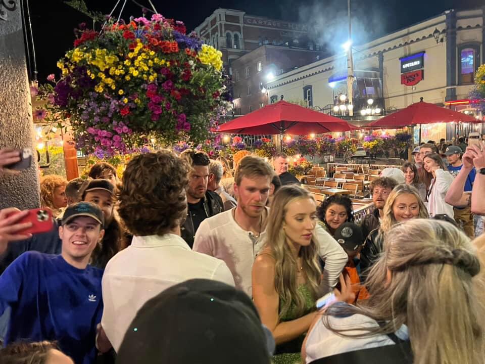 Sabrina on Twitter: "A bunch of celebs and NHL players at Tyson Barrie’s wedding in Victoria ...