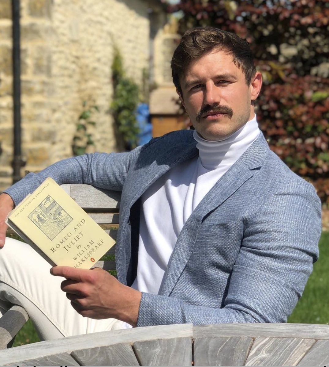 CHEEKY CELEBS 🍑 on Twitter: "If you like your men well-read and handsome, give author and ...