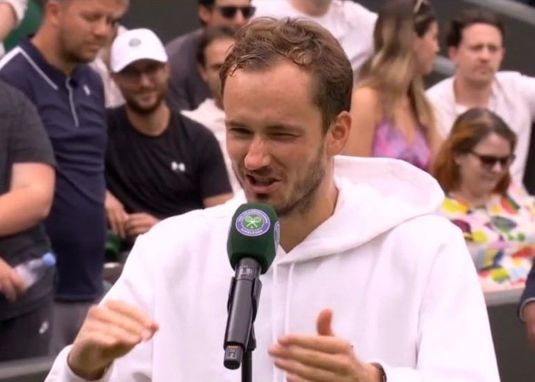The Tennis Letter on Twitter: "Daniil Medvedev on the crowd: “What I love about Wimbledon crowd ...