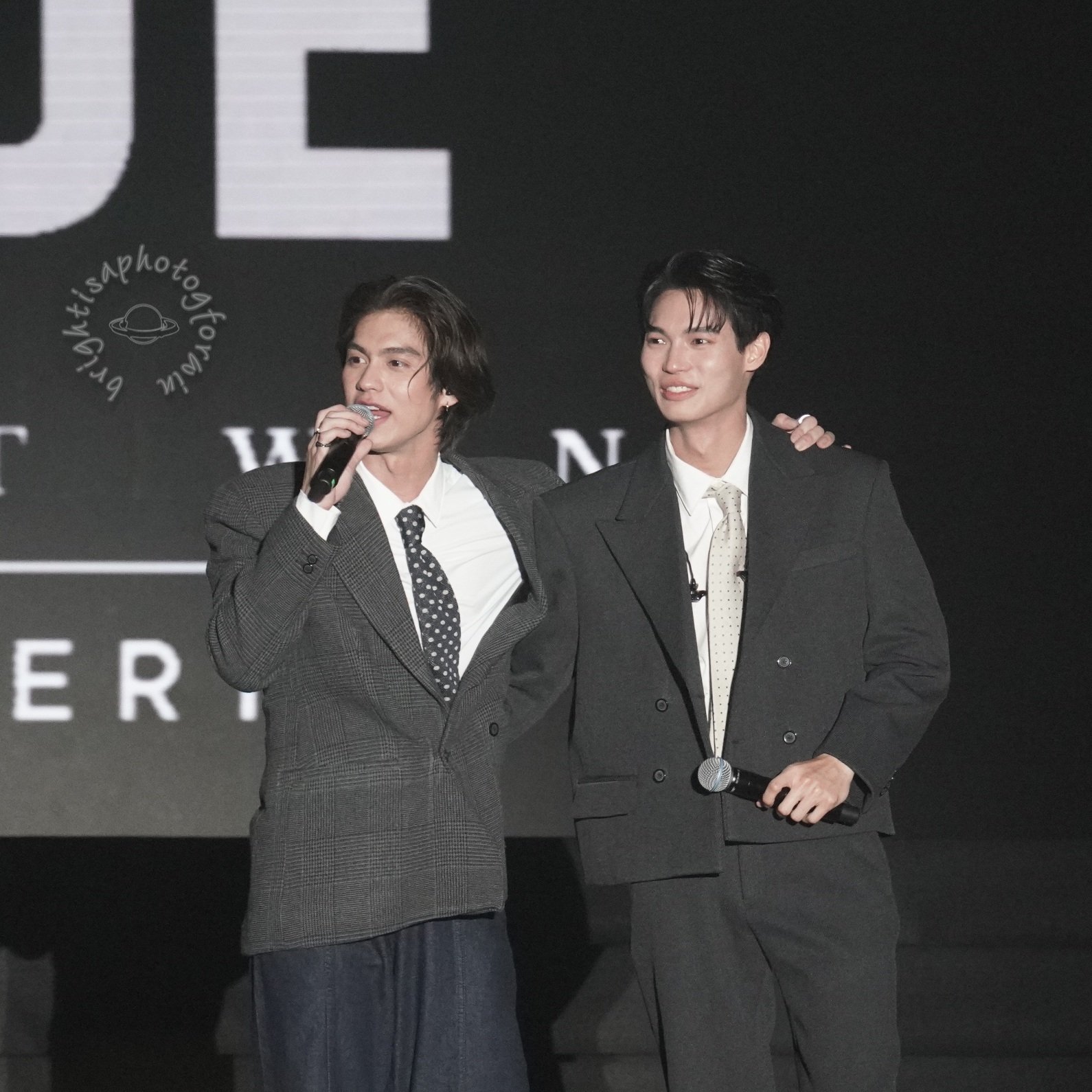Joey gogo🇭🇰 on Twitter: "Better together forever, BFF😎 #BrightWinSBSTour2023inHK #ไบร์ทวิน ...