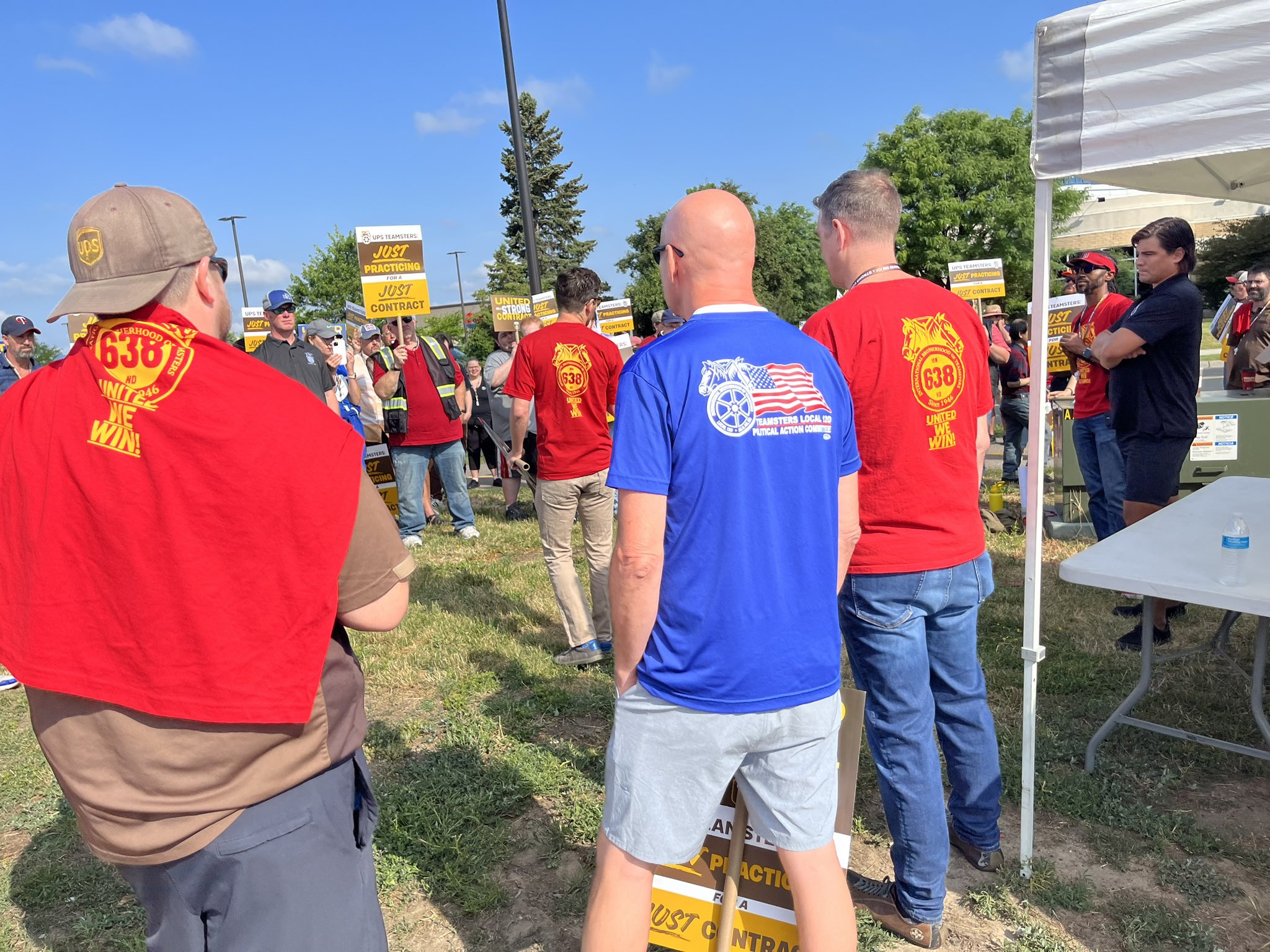 Teamsters Local 120 on Twitter: "UPS workers held "practice picketing" in Minneapolis today ...