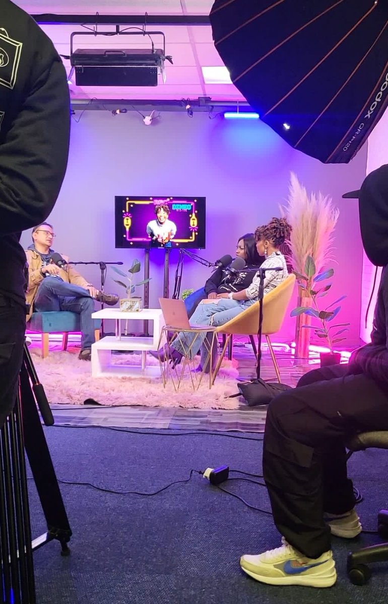 PussyPunisherxXx on Twitter: "RT @DarkBerry_101: BTS the other day talking about Sex with Dineo ...