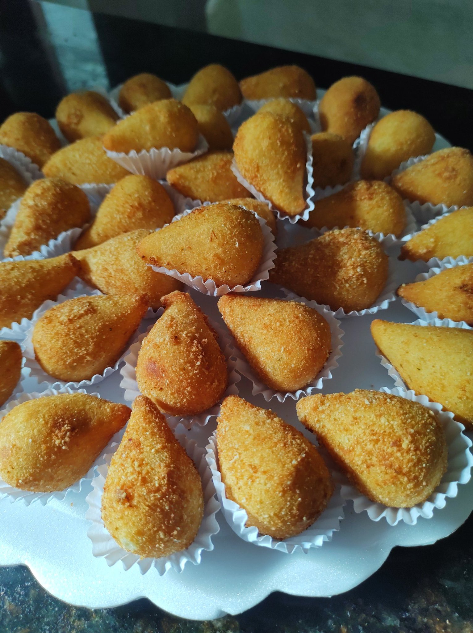 izah on Twitter: "Quem quer coxinhas! Fiz agora! Traz cerveja!! Vemmm 🥳😂🫶🥰 https://t.co ...