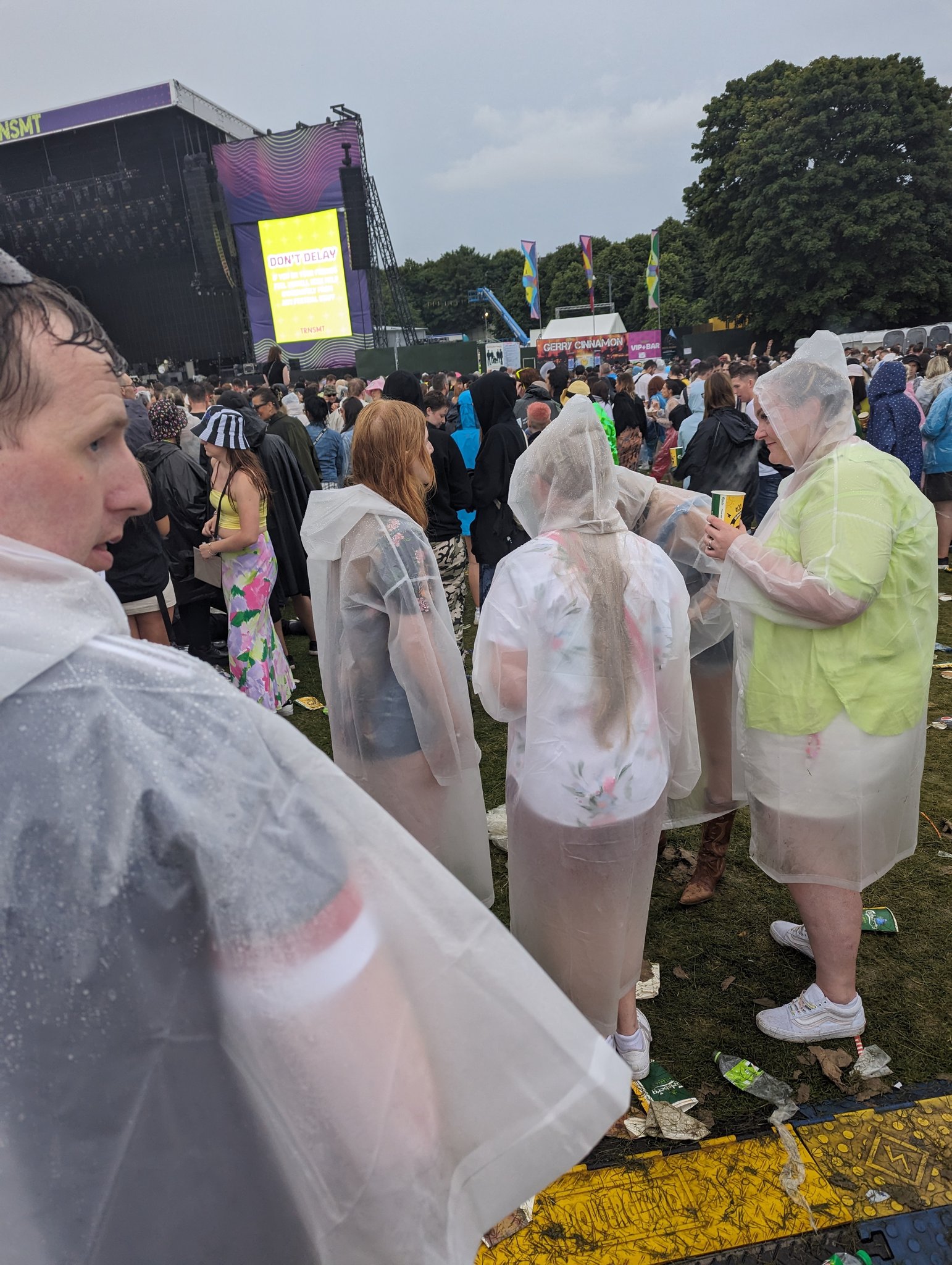 Graeme Brough 🏴󠁧󠁢󠁳󠁣󠁴󠁿 on Twitter: "Its a bit wet. 😂 https://t.co/XBeETjG7y5" / Twitter