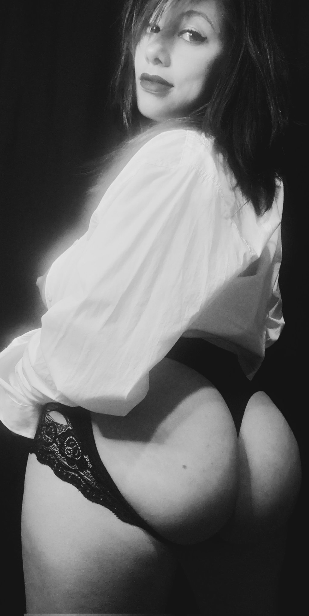 💋LETZY LIZZ ⭐ TOP 3% BEST OF 💥 on Twitter: "Hoy en punto de las 10 pm . Relato erótico ! Sucumbe ...