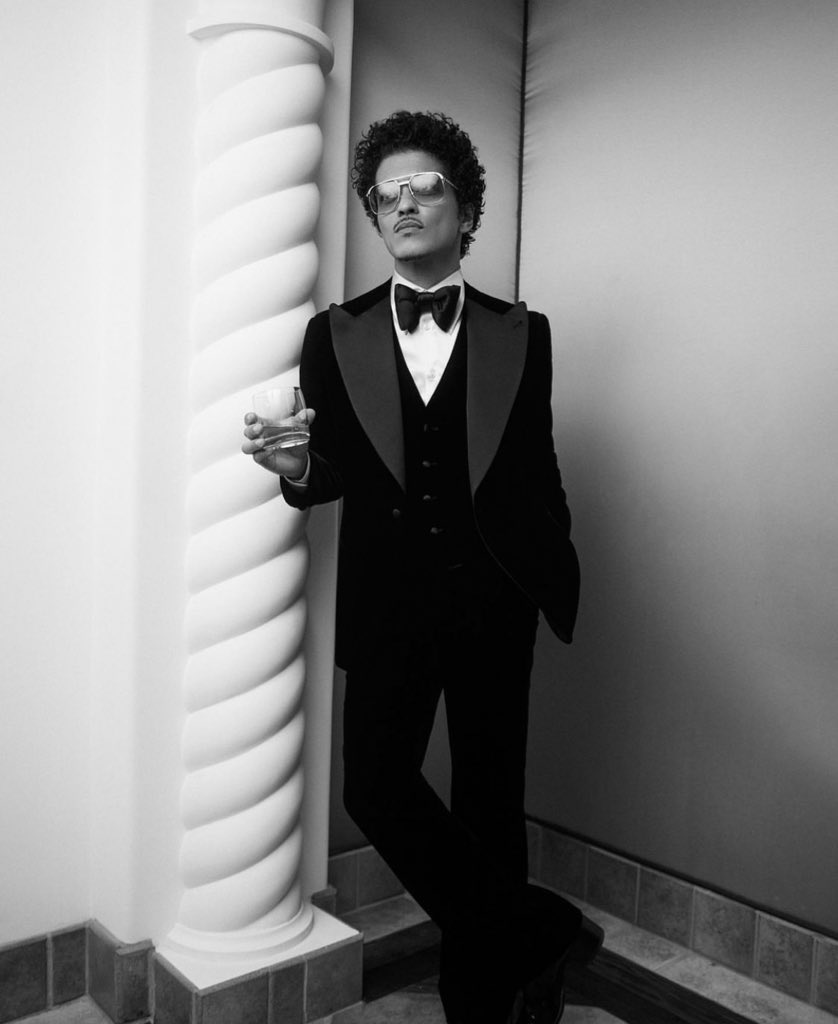 Bruno Mars Access on Twitter: "Bruno Mars acumula hoje 15 Grammys vencidos, 6 singles de ...