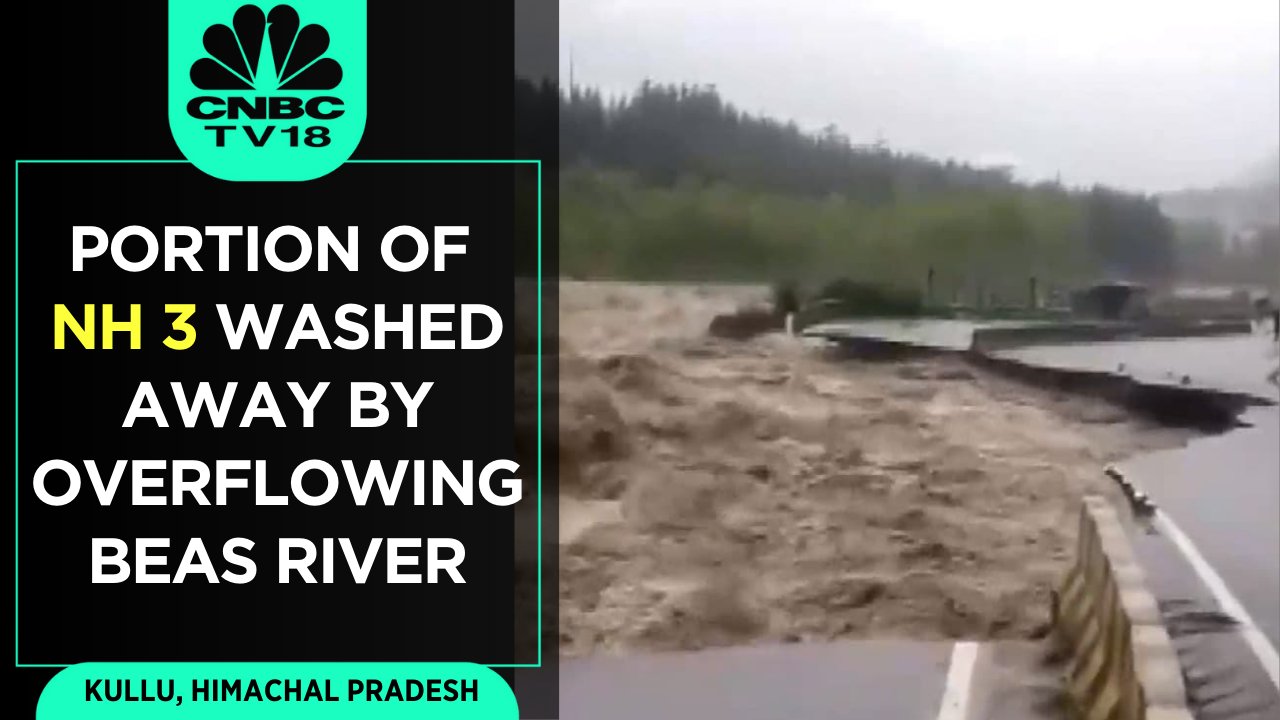 CNBC-TV18 on Twitter: "#WATCH | Portion of National Highway 3 washed away in Himachal Pradesh's ...