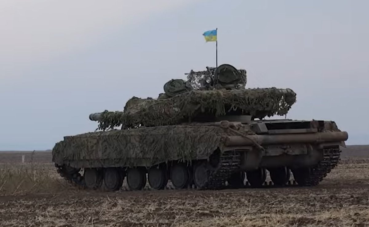 (1/15) Let's look at the other modernised T-64 available to the ZSU at ...