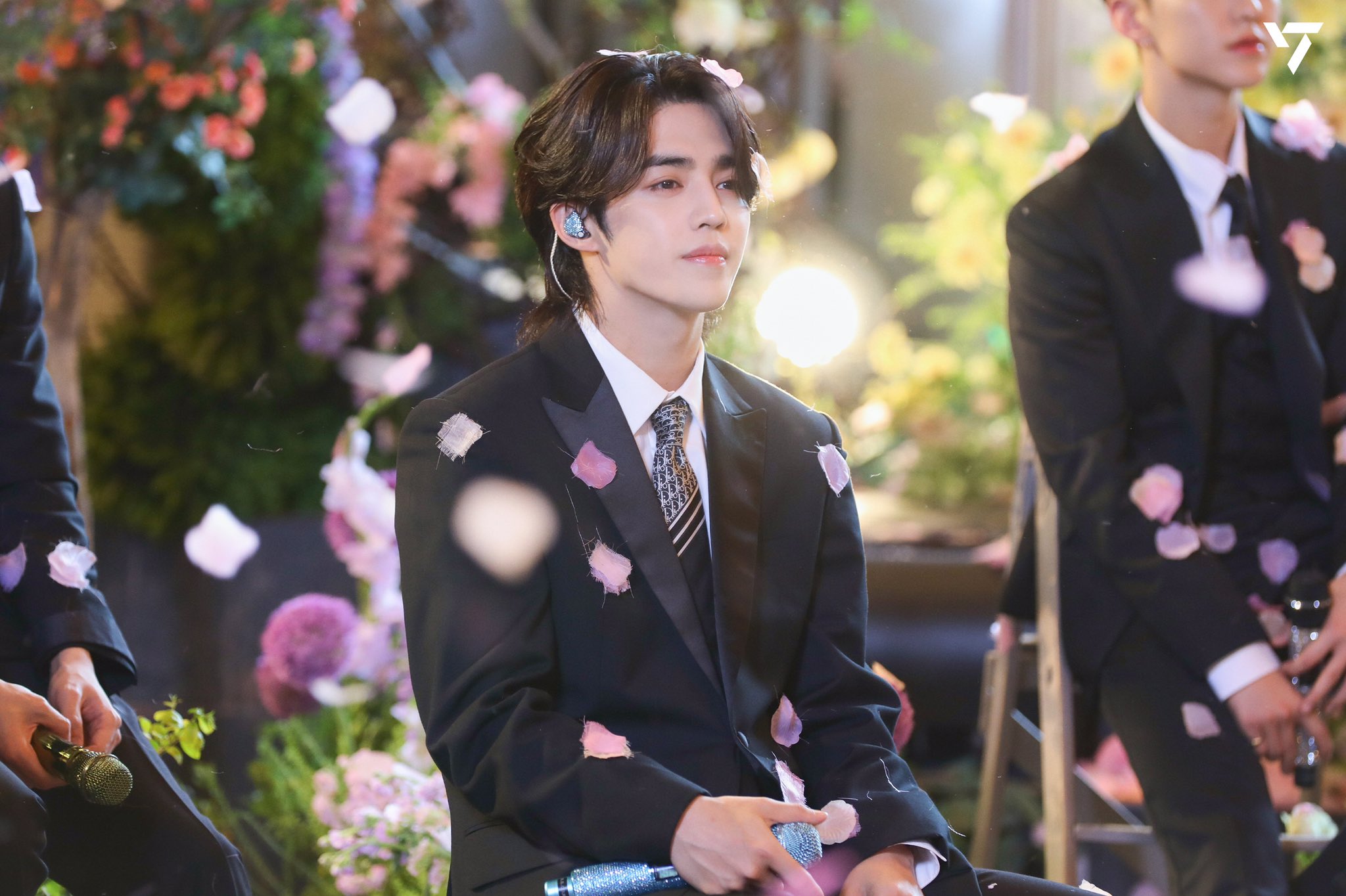 (eue) comms open 🎨 on Twitter: "He is sooooo beautiful. I love him so much https://t.co ...