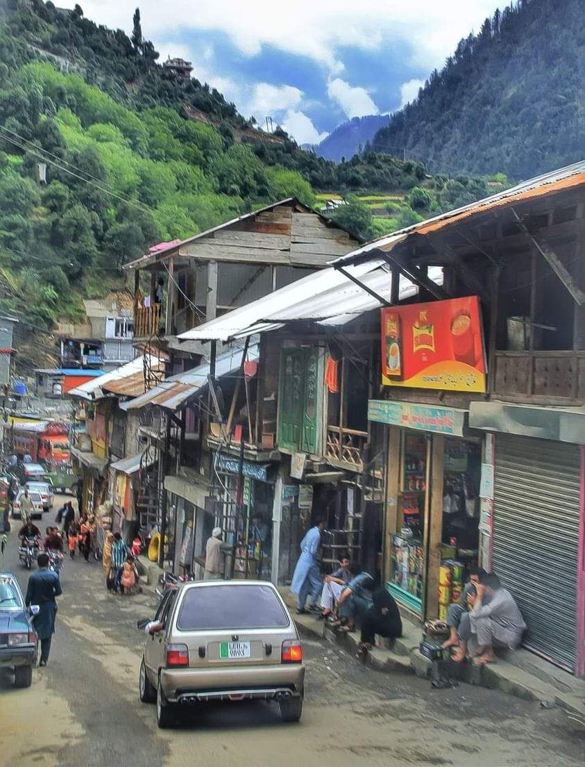 PAKISTAN on Twitter: "Kundal Shahi Bazaar Neelum Valley Azad Kashmir https://t.co/BzliLucHdf ...