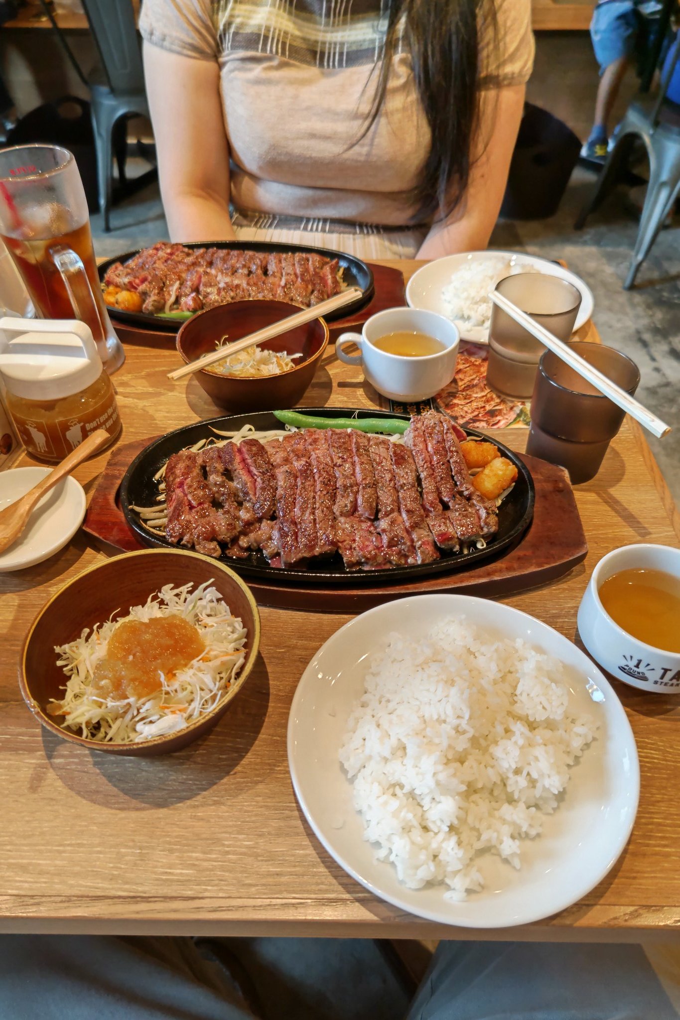 HIROKI🎴0w0)ﾉ🌸🌻 on Twitter: "RT @nature2561: ワンポンド肩ロースステーキきたわぁ🤤 https ...