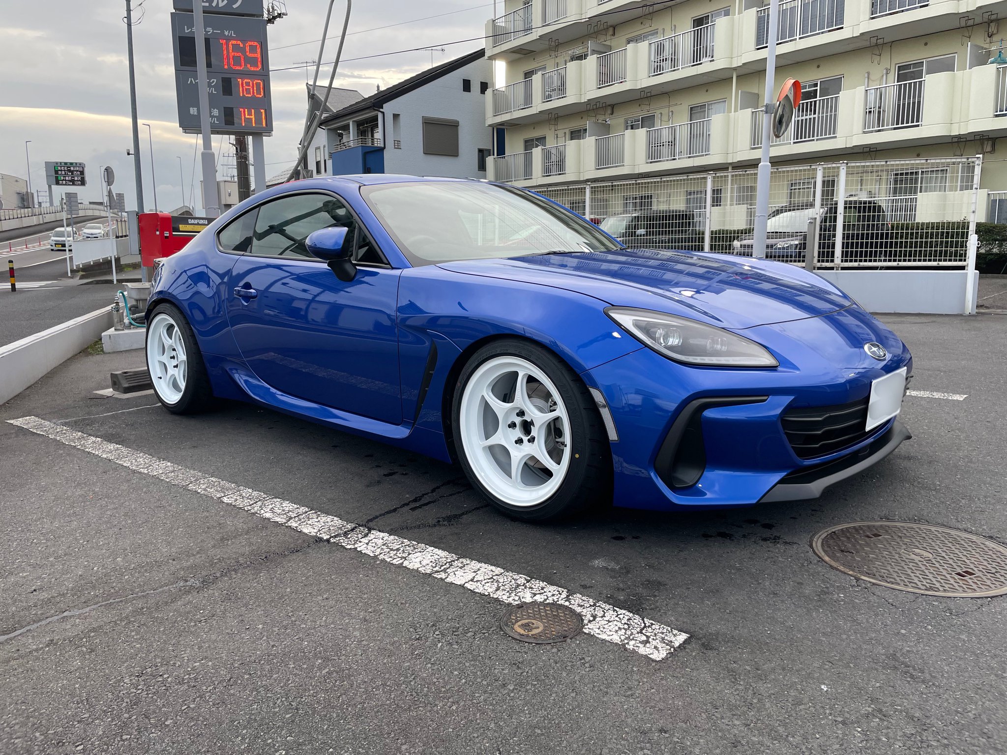 ツタヤ㌠@C102 日曜日 東地区 “V” ブロック 24a on Twitter: "BRZの足回りを変えてみました。様子見て調整します 車高調: BC RACING RM-MA タイヤ ...