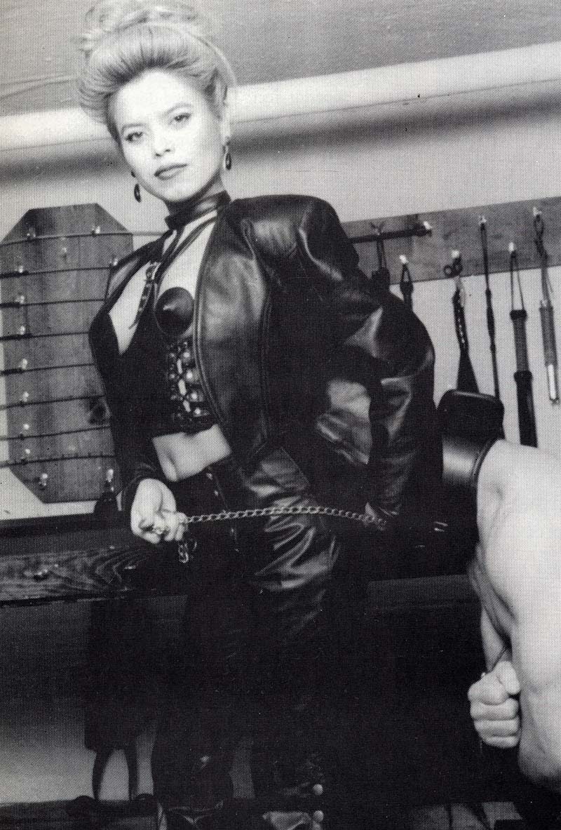 Sporen und Peitsche on Twitter: "https://t.co/JAzHMji9iE" / Twitter