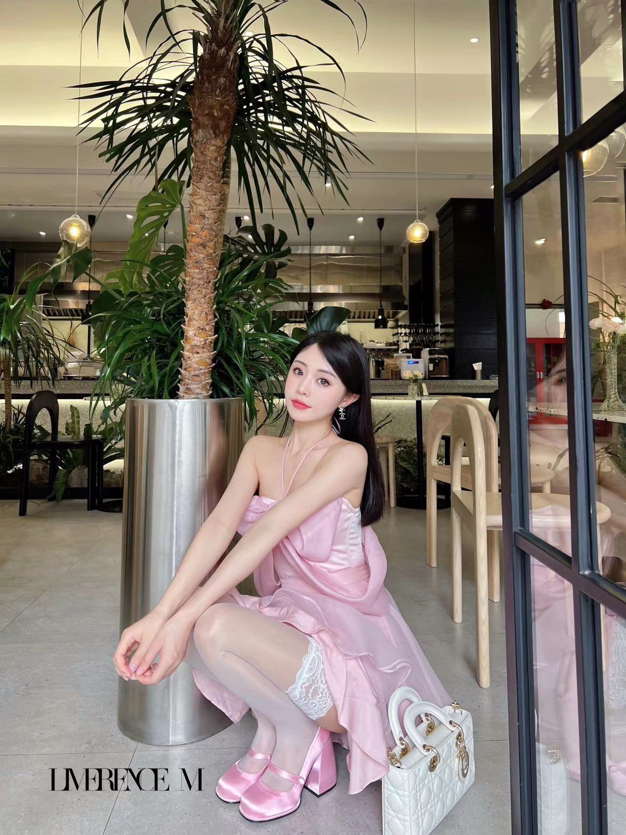 涞觅润丝LimerenceM on Twitter: "Limerence M 【莫奈花园】 夏日氛围感被拿捏了，好似被浪漫包围，被鲜花包围～ https://t.co/qaQDpsOrw5 ...