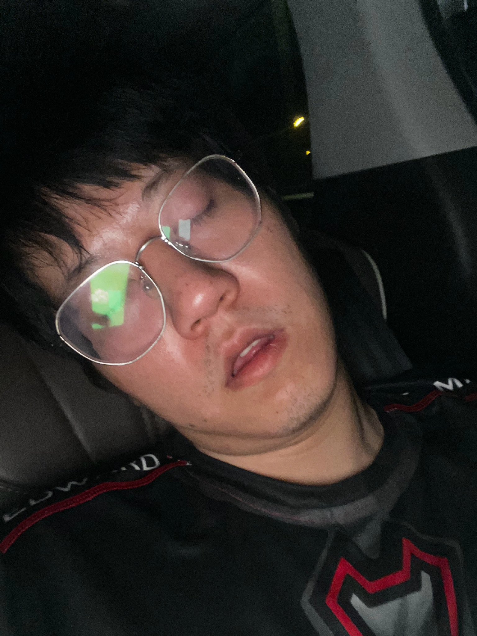 arkadia on Twitter: "On Weibo, #EDG @EDGCHICHOO posted “I offer [pictures of] my coaches” with ...