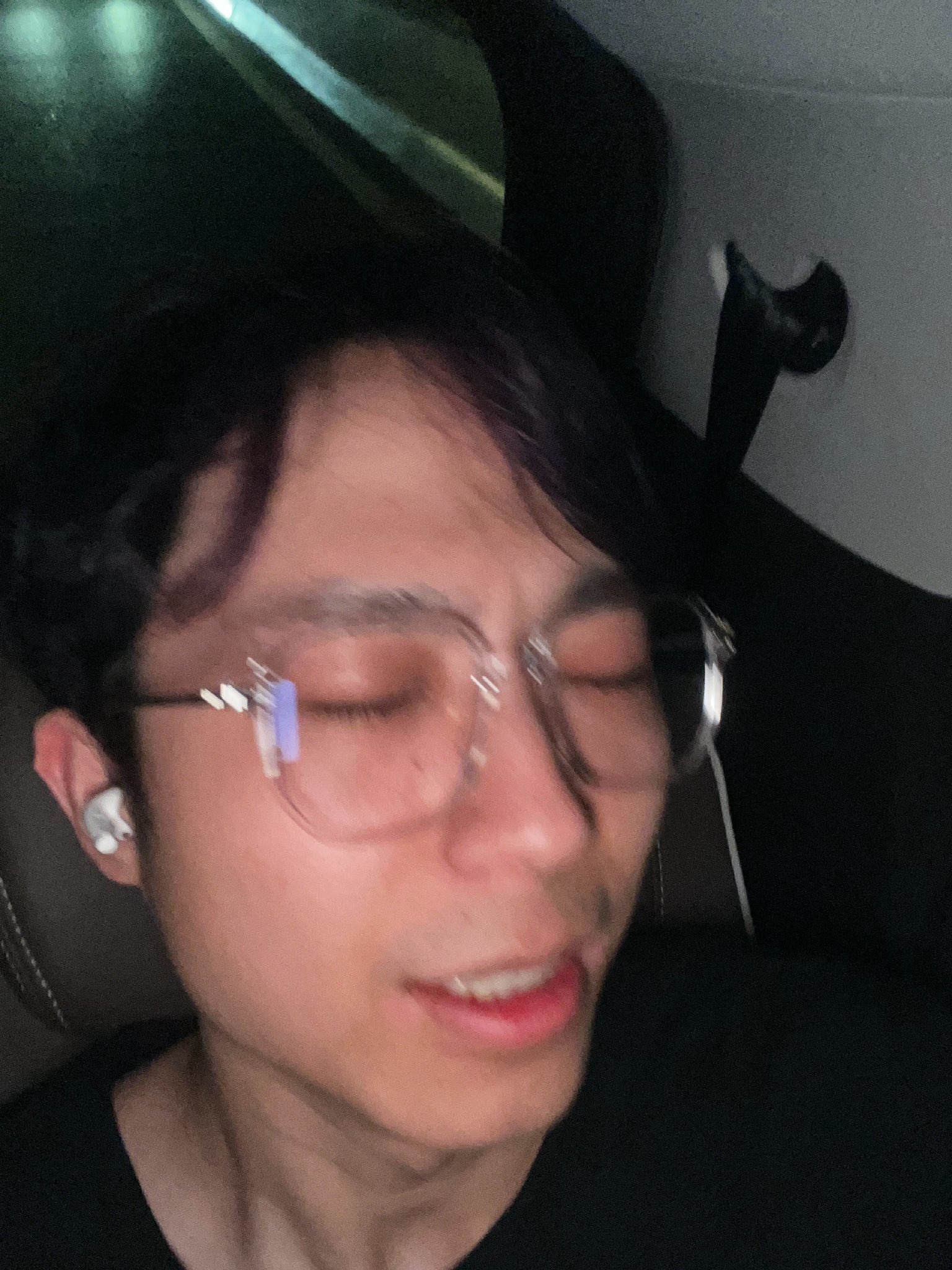 arkadia on Twitter: "On Weibo, #EDG @EDGCHICHOO posted “I offer [pictures of] my coaches” with ...