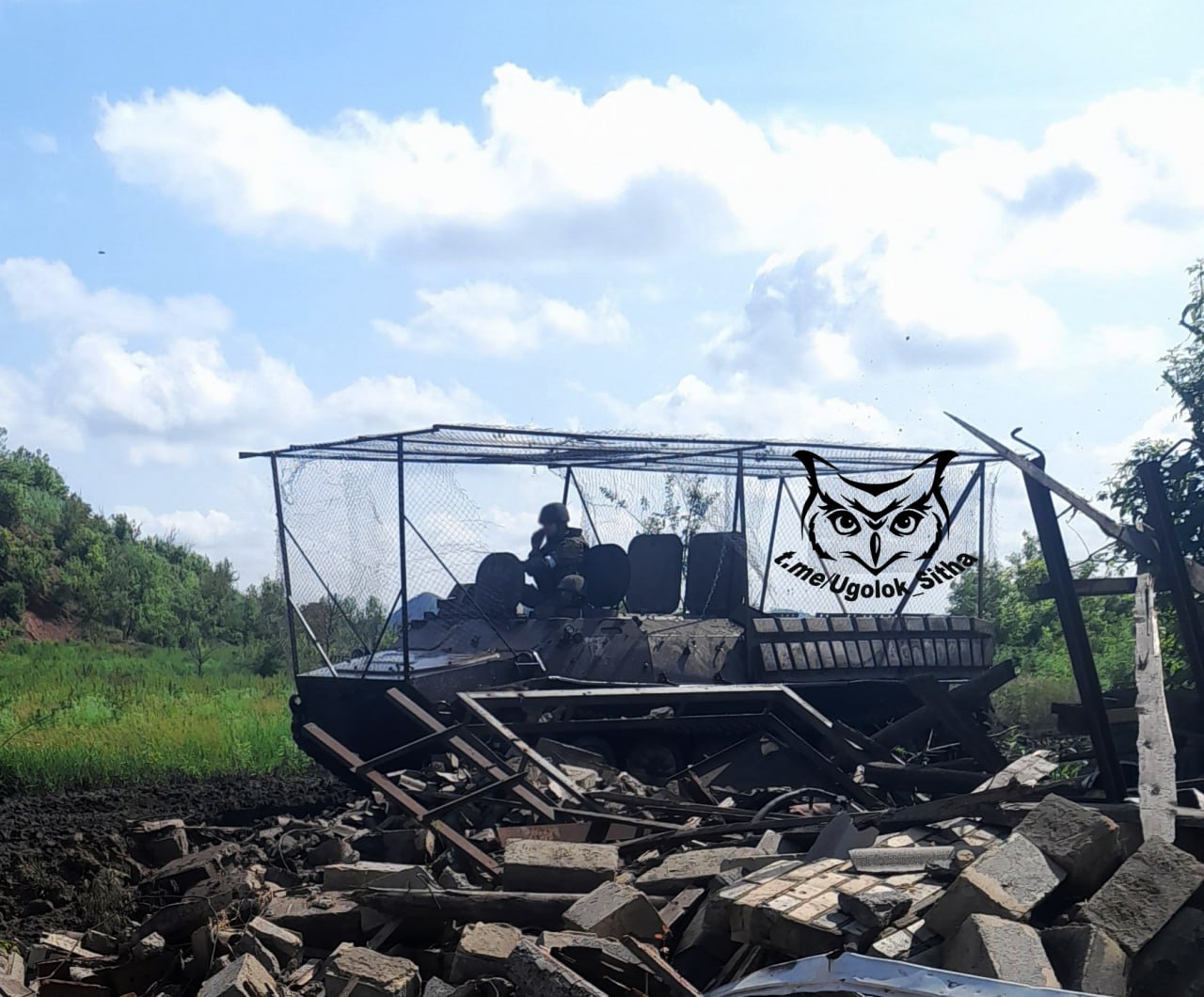 Necro Mancer on Twitter: "А что, зачётная беседка получилась, ещё и с ДЗ https://t.co/FMHJWQXZ5E ...