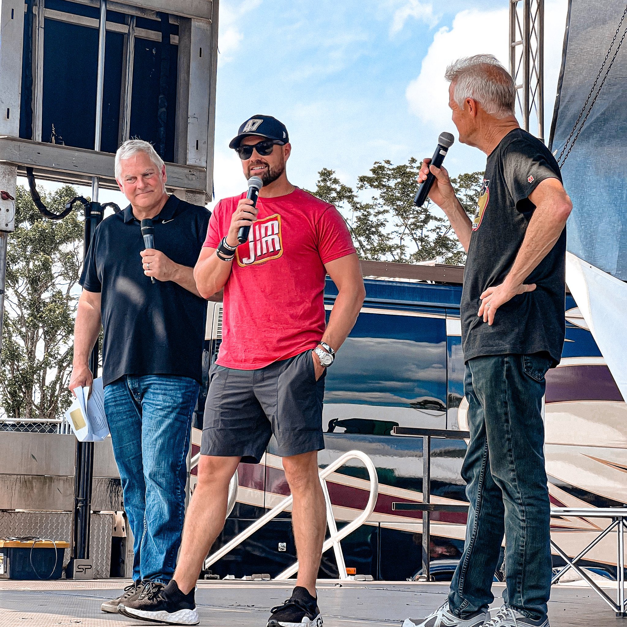 Kenny Wallace on Twitter: "The @NASCAR drivers make “Trackside Live” a big success. The drivers ...