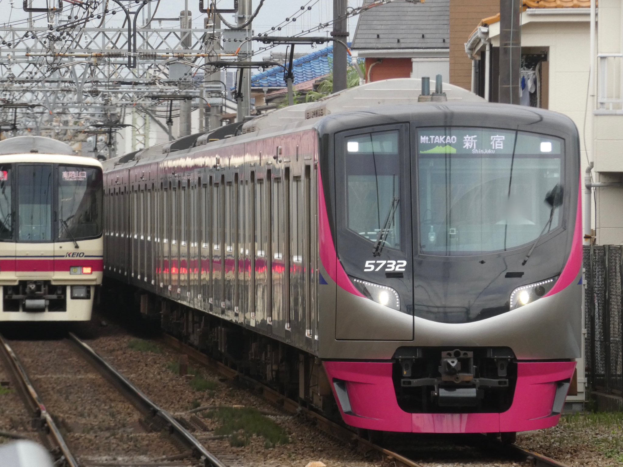 道男@JB06 on Twitter: "2023.7.8(土) 京王電鉄 5000 5732F 7000 7722F 5000 5736F 9000-0 9705F https://t.co ...