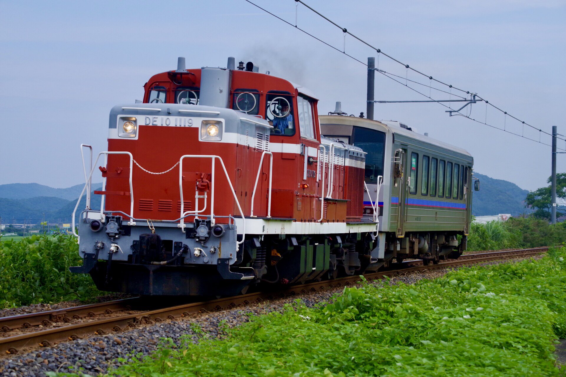 サロン熊野路 on Twitter: "本日の撮影報告② 配9938レ DE10-1119×キハ120 2エンド、格好いい！ お逢いした皆さん、お疲れ様でした。 2023/7/10 #DD51 ...