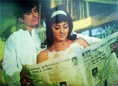 Movies N Memories on Twitter: "Start the day with news : Shashi Kapoor and Hema Malini reading ...