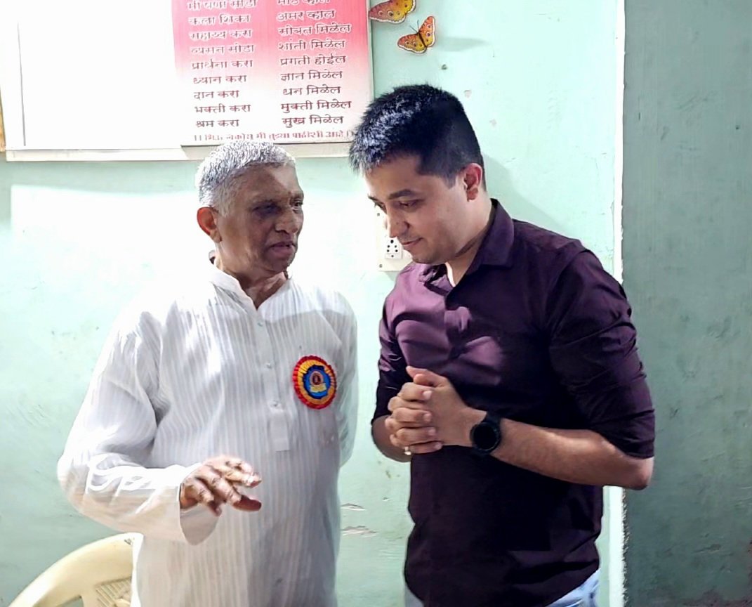 Devang Dave on Twitter: "Attended the educational kit distribution program by Dandekar Guruji in ...