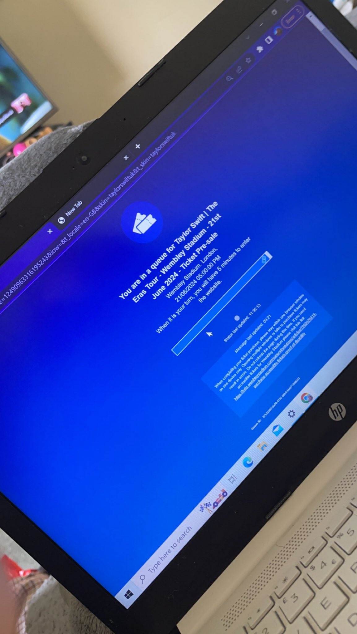 nadinelamplough on Twitter: "My experience so far…super easy queue for me. Consistently ...