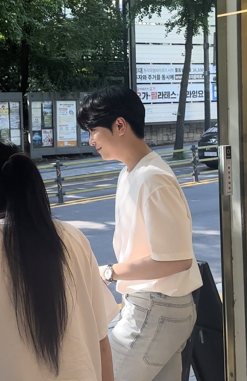 묘미 on Twitter: "자연광+우리미=kijul 우리마 덕분에 즐겁고 알찬 하루였어!!!!! 남은 생일마저 잘 보내고 오늘 투어 고마워 ️ https://t.co ...