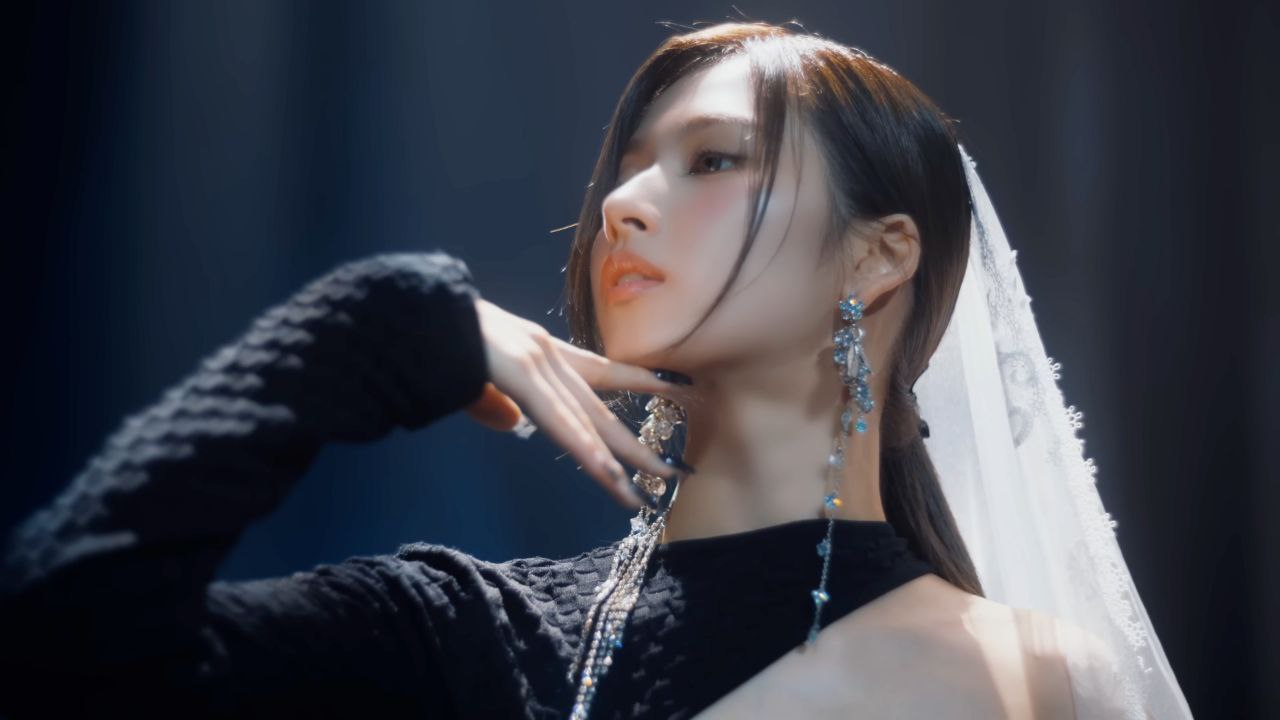 Yue (^-^) on Twitter: "[Saida AU: Don't Be A God] Sana's lesson: Don't be a god. Dahyun's lesson ...