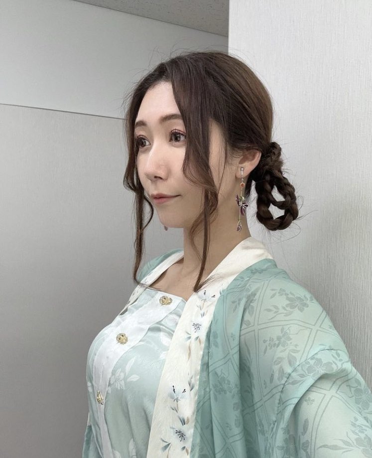 🌸お天気は穂川果音さん🌸 on Twitter: ". 🐰Voicy… 穂川果音の夜11お天気 気象予報士 ️穂川果音さん ☀️明日のお天気🍦 こちらから↓↓↓ https://t.co ...