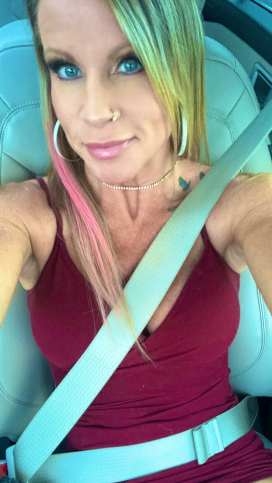 BeautiesPromo x AnniLoveAddictionPage🔞 7️⃣.5️⃣K on Twitter: "#MilfMonday This stunning lady is ...