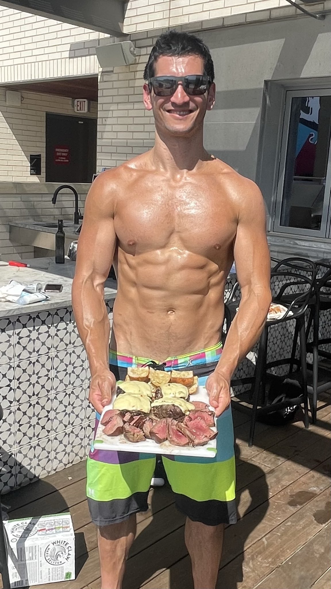 Alex Feinberg Calorie Ignorer On Twitter 13 Months Ago Vs Now Eating