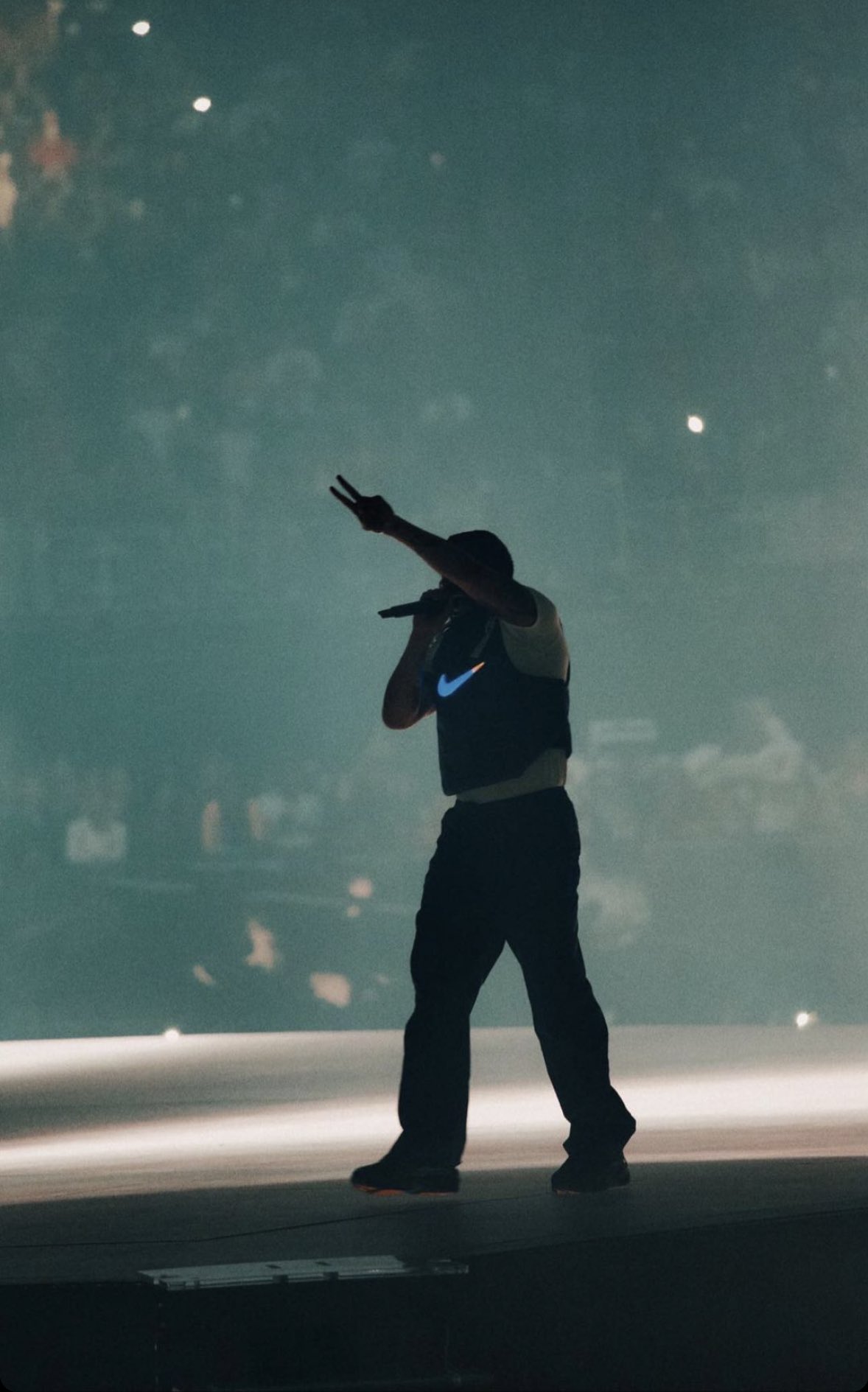 Drizzy Drake Silhouette