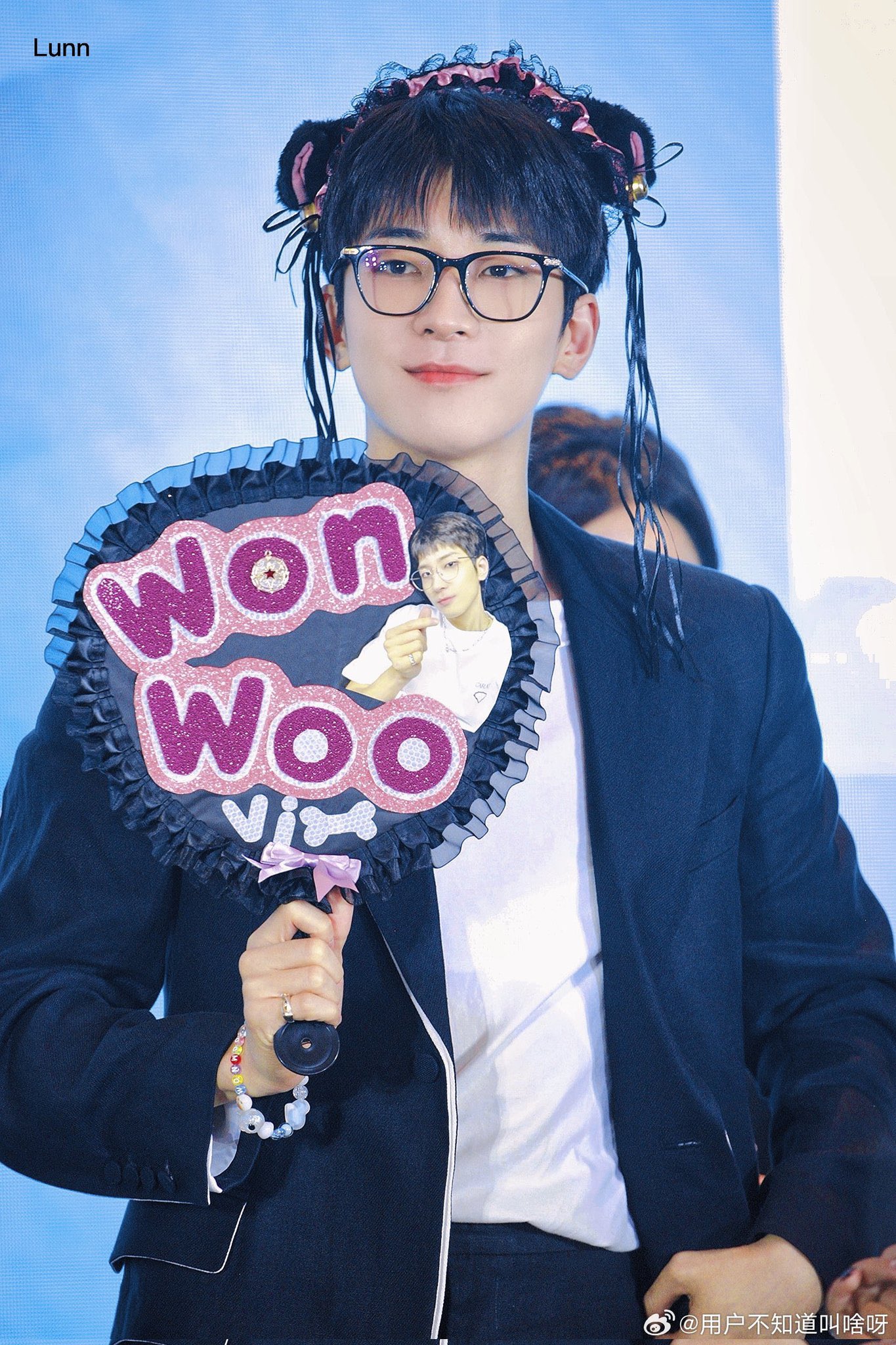 yukoami ꕥ on Twitter: "Wonwoo’s tiny 14cm wrists 🥹 https://t.co/wxrUy11CZ0" / Twitter