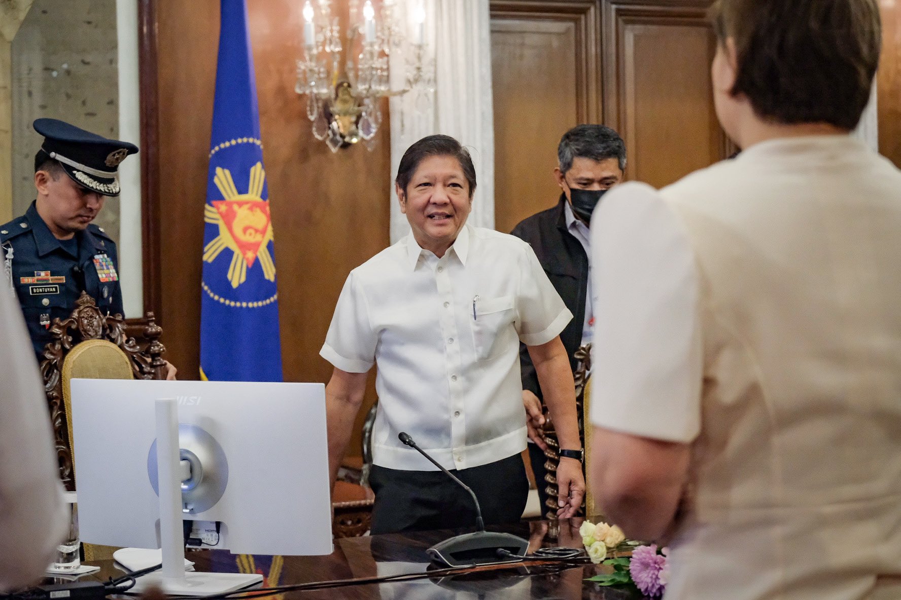 Catherine Valente on Twitter: "LOOK: President @bongbongmarcos presides over a sectoral meeting ...