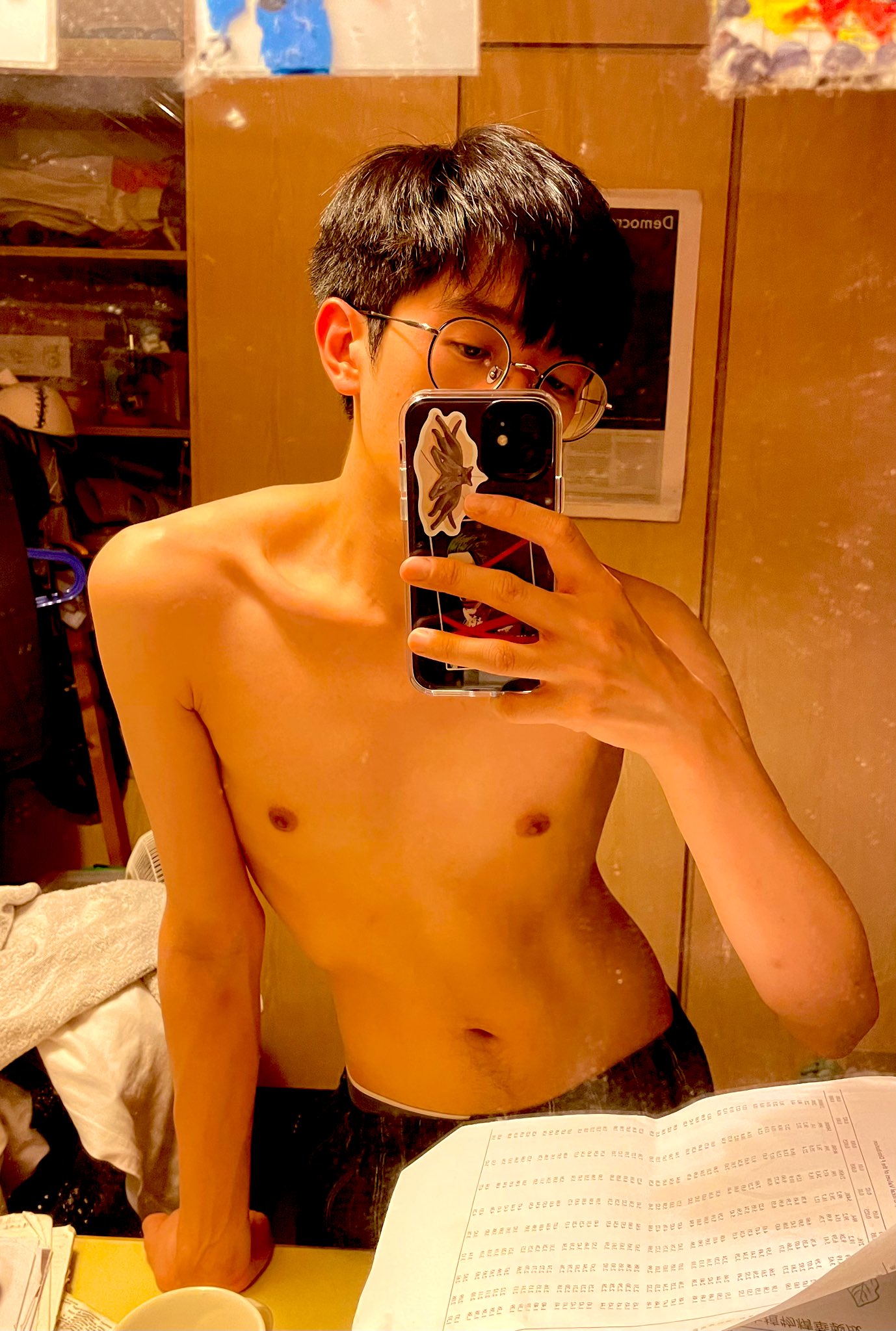 NTM on Twitter: "拋磚引玉一下，歡迎大家傳自己的鎖骨給我ㄛ🤪🤪🤪 https://t.co/jHs6F955ZZ" / Twitter