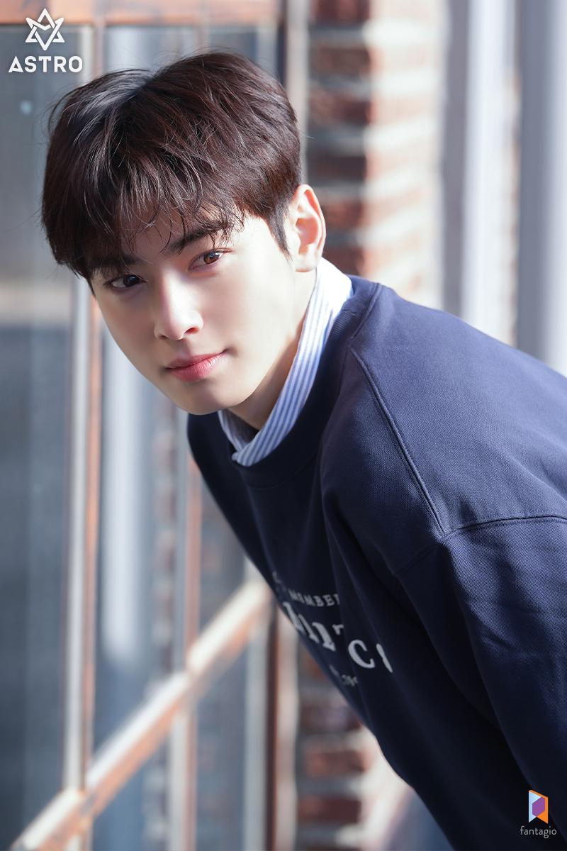 ASTRO WORLD on Twitter: "| 💜 | En la reciente entrevista a LUN8 de All K-pop, Chael ha ...