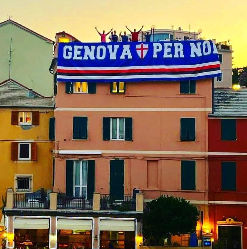 1899 Mode Ultrà on Twitter: "#Sampdoria : "derby del tifo" à #Boccadasse. Après l'histoire du ...