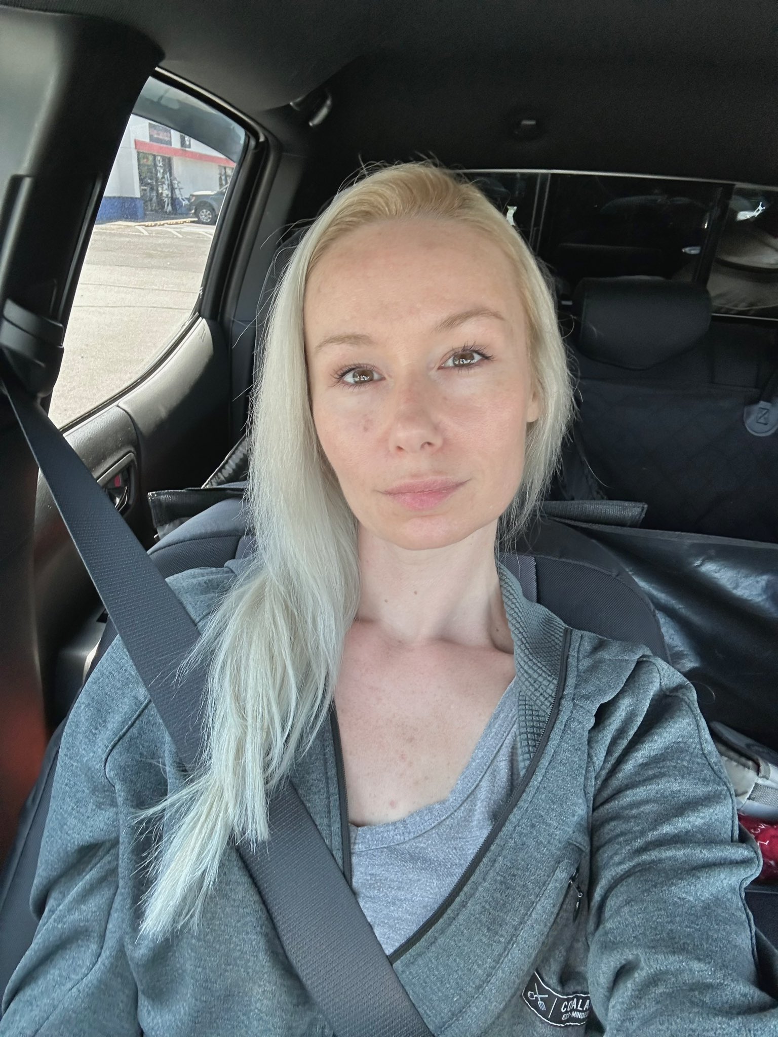 SweetDee on Twitter: "Driving to the mountains, trying my first croissant s’more at the only ...