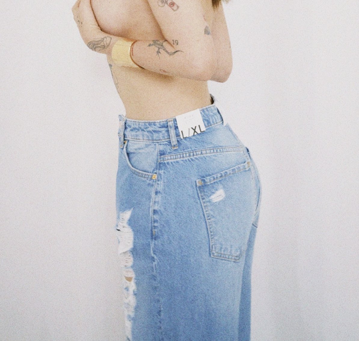 Юлия Ляшева on Twitter: "а у меня там новые фотки на бубсти! если хотите заказать полноценную ...