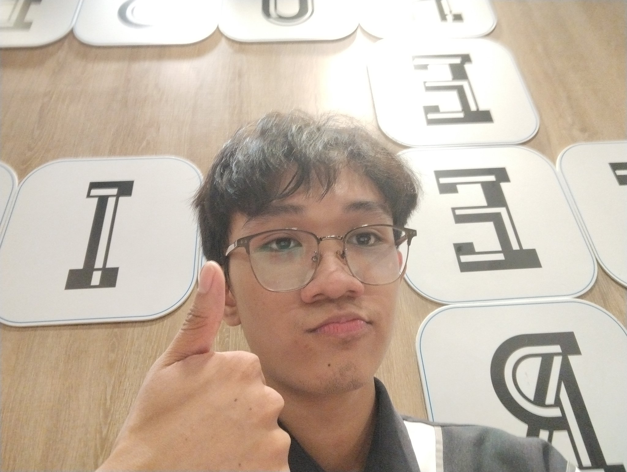 jowi on Twitter: "mcdo after class https://t.co/Awv6Xm5iUw" / Twitter